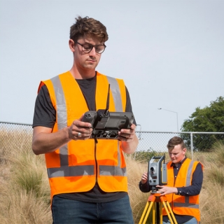 Trimble T7 Tablet Kontrol Ünitesi | Graftek